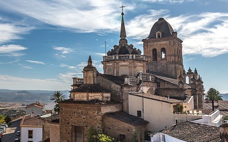 7 pueblos con encanto que ver en la provincia de Badajoz - WiKio